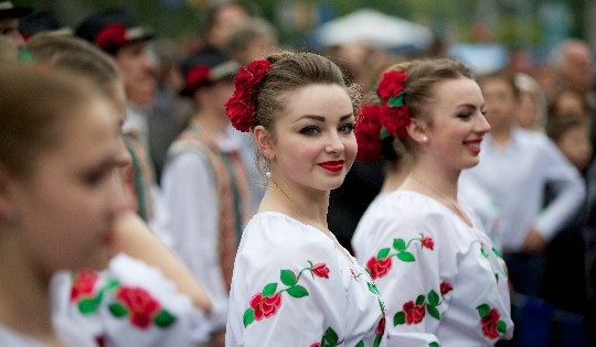 Traditions of Moldova - customs, photo